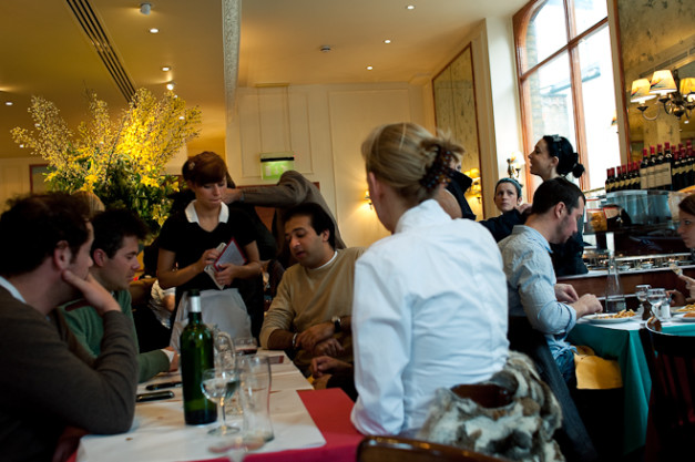 Le Relais de Venise L’Entrecote : Buttered Frites – London Eater